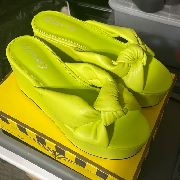 Circus by Sam Edelman | Shoes | Circus By Sam Edelman Platform Slides ...